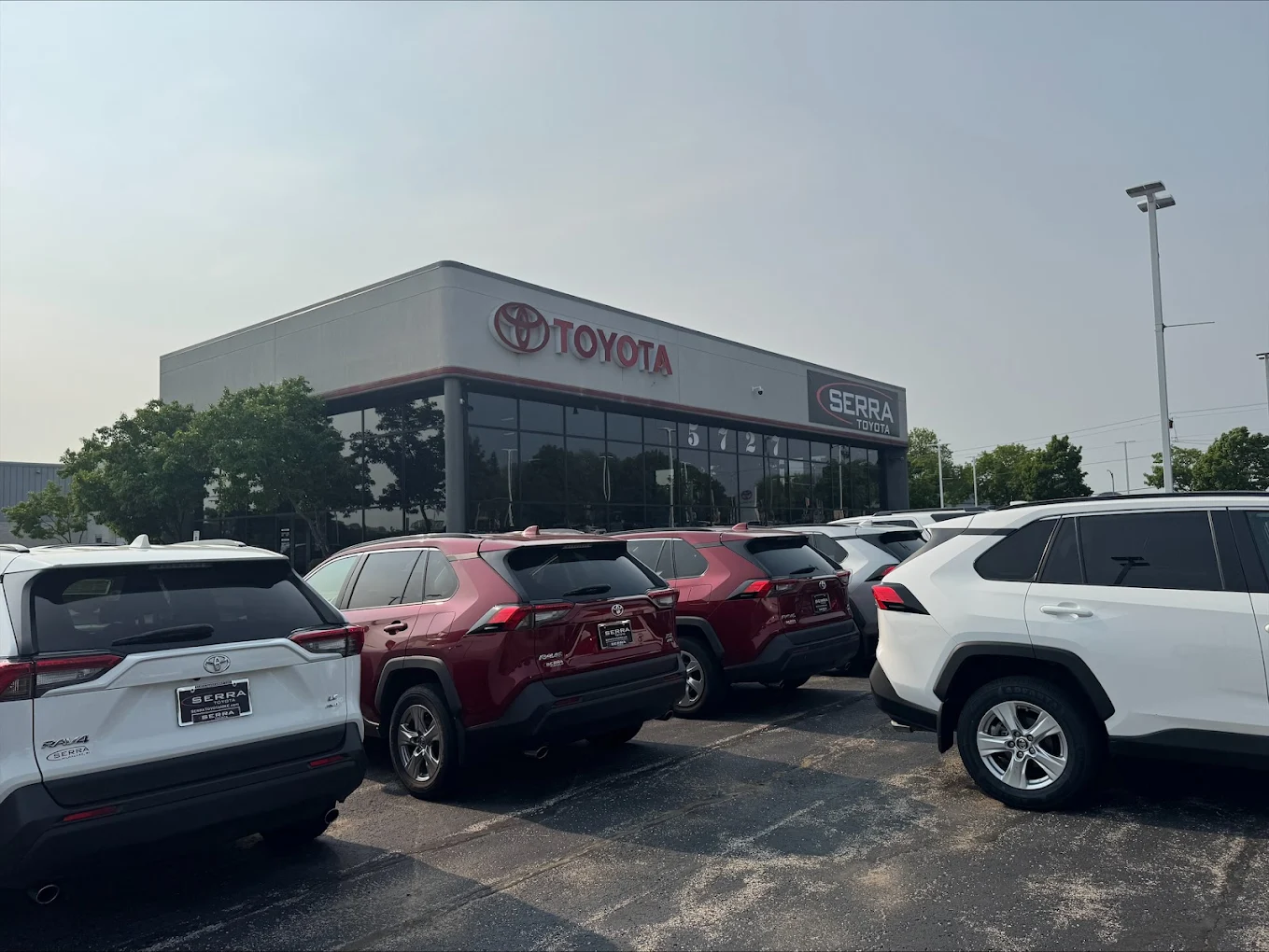 Serra Toyota Milwaukee - Milwaukee, WI | Cars.com