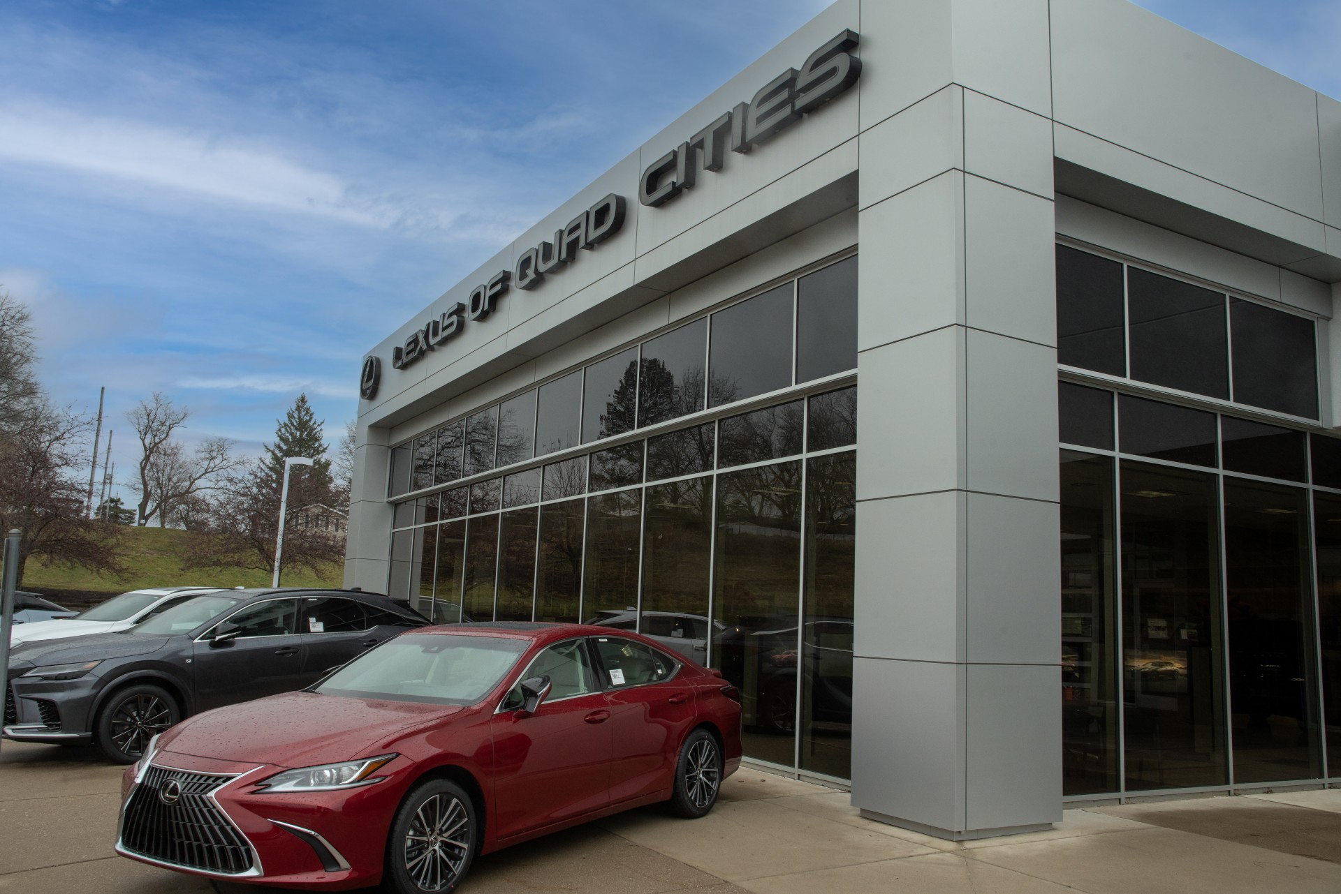Lexus of Quad Cities - Davenport, IA | Cars.com