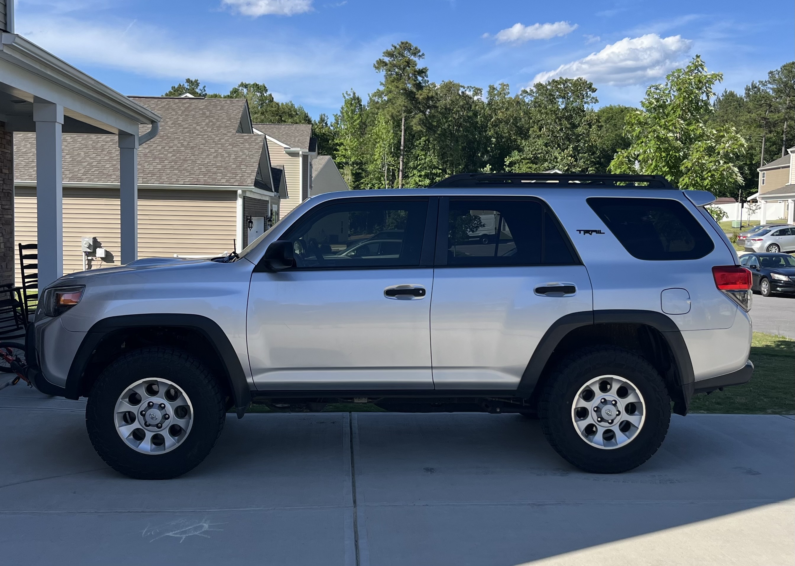 2013 Toyota 4Runner - Specs, Prices, MPG, Reviews & Photos | Cars.com