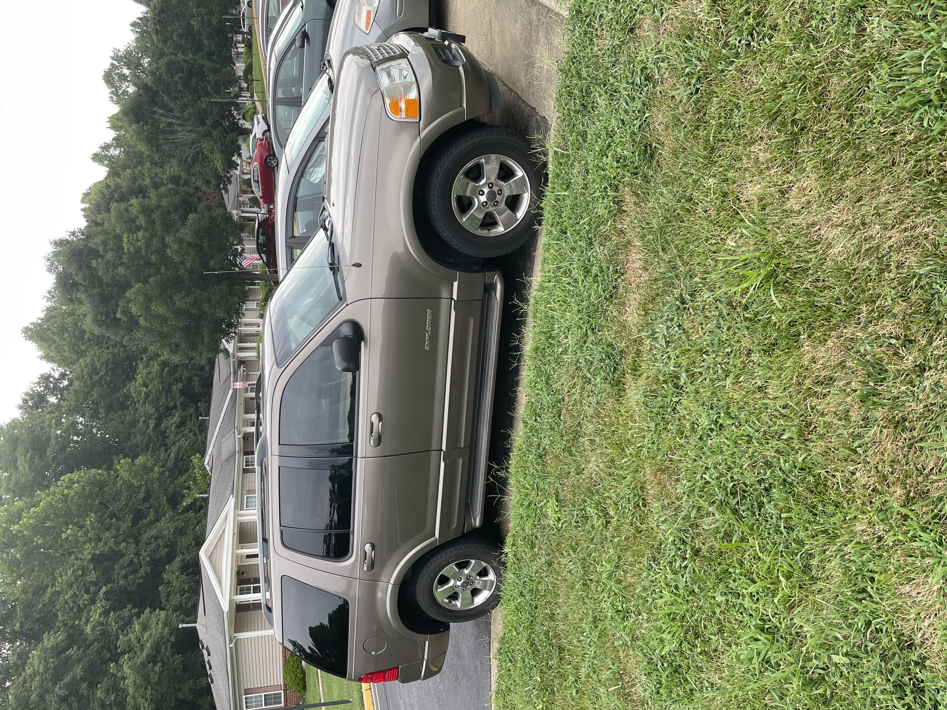 2002 Ford Explorer - Specs, Prices, MPG, Reviews & Photos | Cars.com