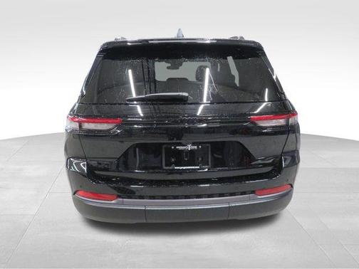 New and Used 2026 Jeep Grand Cherokee Altitude 4x4 for Sale Near ...