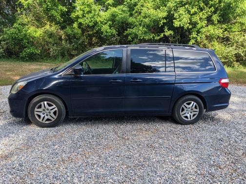 Used minivans for Sale Under $5,000 Near Me | Cars.com
