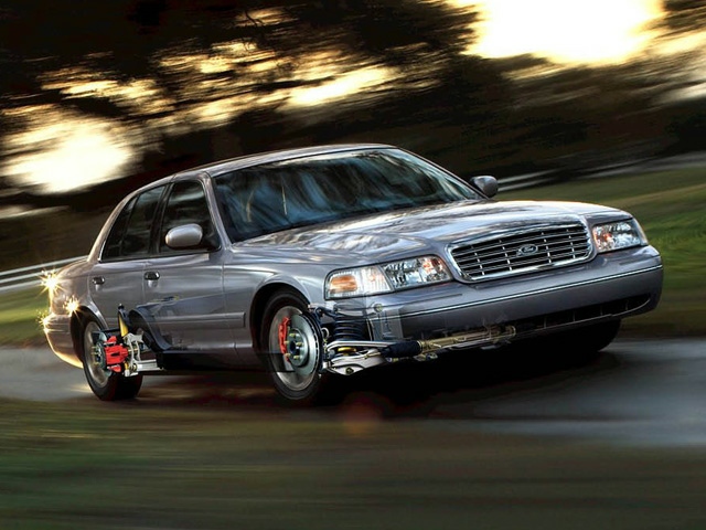 2004 Ford Crown Victoria - Specs, Prices, MPG, Reviews & Photos | Cars.com