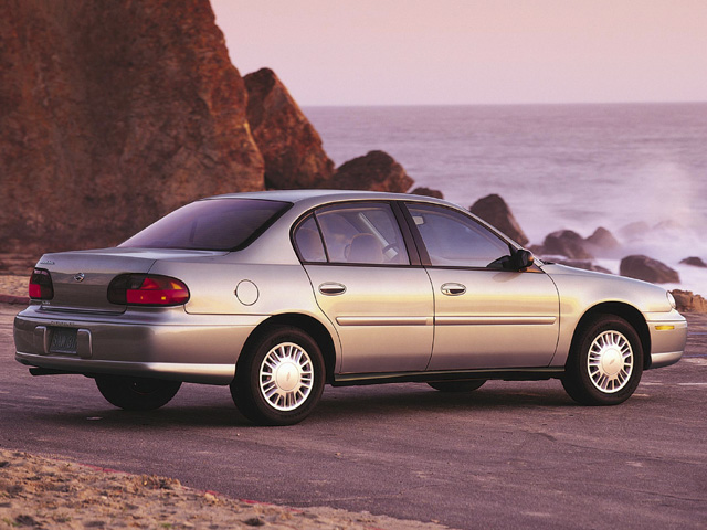 2005 Chevrolet Classic - Specs, Prices, MPG, Reviews & Photos | Cars.com