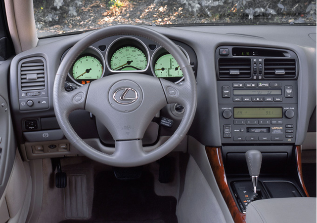 2002 Lexus GS 300 Specs, Price, MPG & Reviews | Cars.com