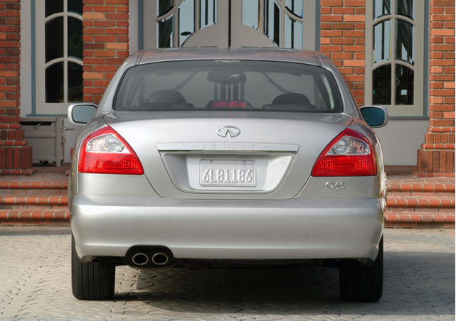 2004 INFINITI Q45 - Specs, Prices, MPG, Reviews & Photos | Cars.com