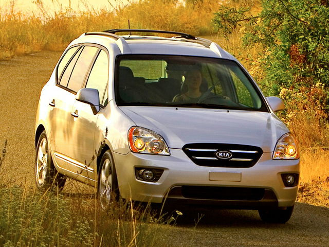 2010 Kia Rondo - Specs, Prices, MPG, Reviews & Photos | Cars.com