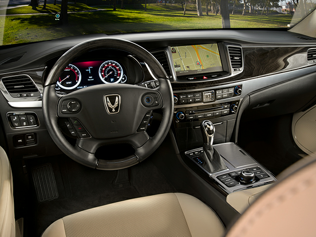 2014 Hyundai Equus Specs, Price, MPG & Reviews | Cars.com