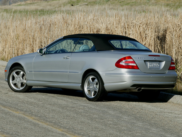 2005 Mercedes-Benz CLK-Class Specs, Price, MPG & Reviews | Cars.com
