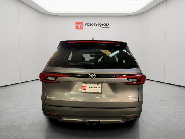 2026 Toyota Grand Highlander, new, $60,848 | VIN 5TDAAAB55TS109619 ...