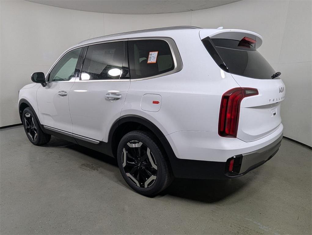 2025 Kia Telluride, new, $40,483 | VIN 5XYP64GC6SG733915 | DealerRater.com